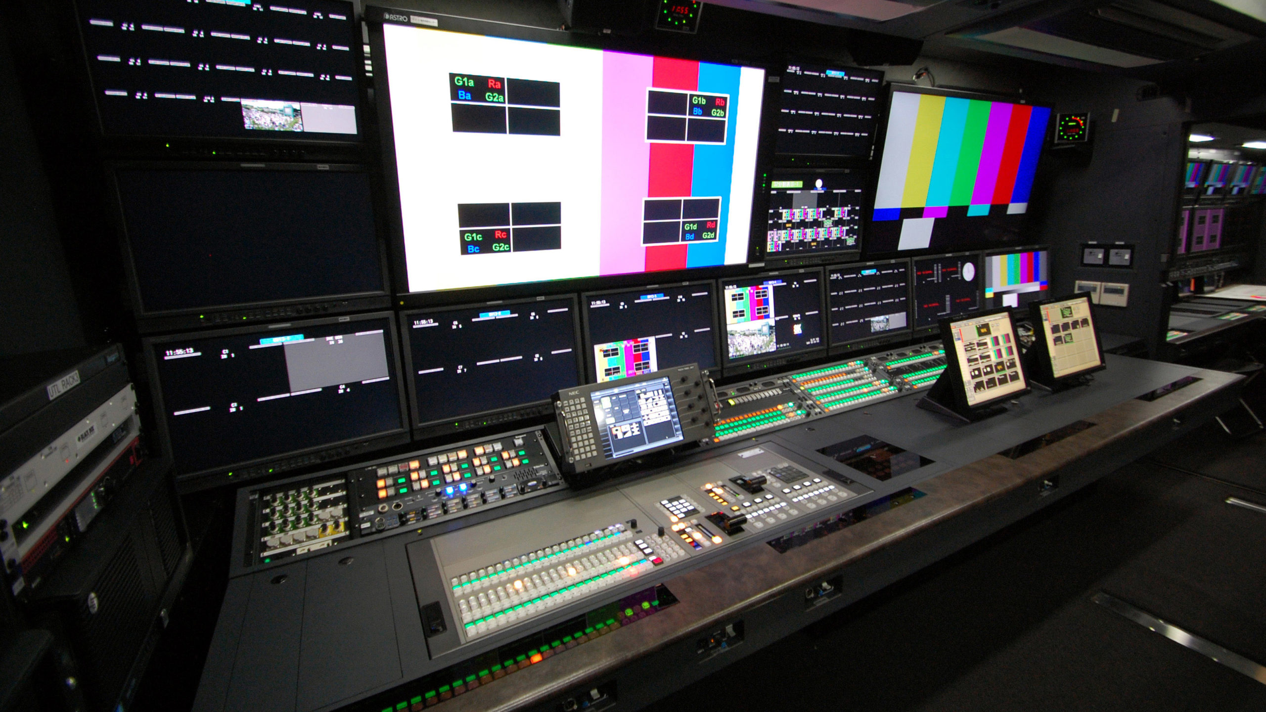 Mediakwest - Ikegami produit le premier car-régie 8K au monde