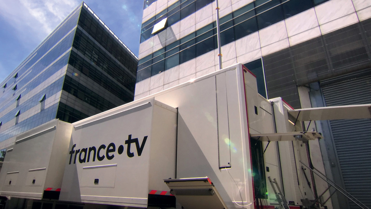 Mediakwest - Le nouveau car-régie de France Télévisions